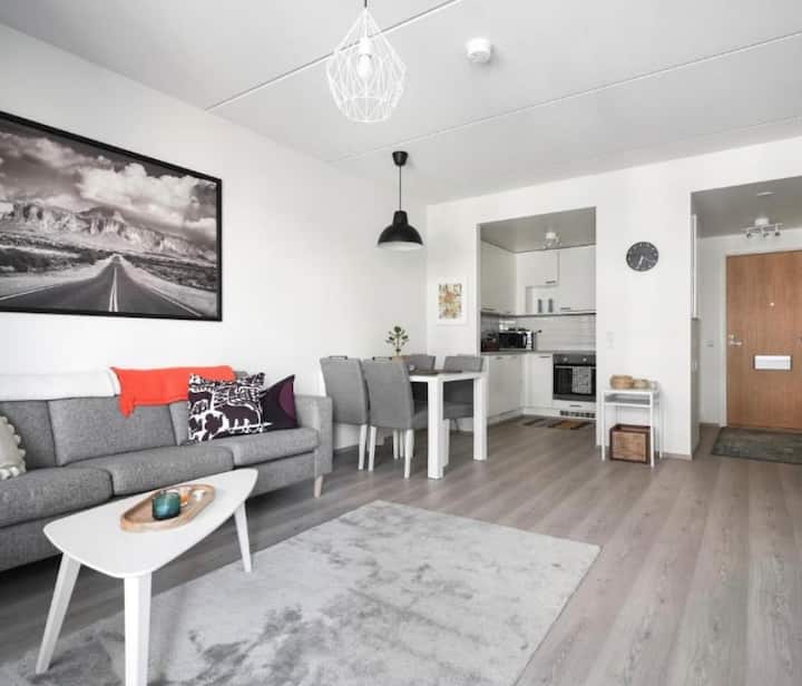 Cosy Two-room Ap. With A Balcony In Helsinki - Helsinki