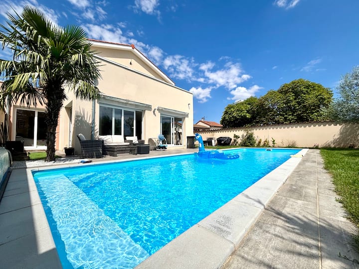 La Bulle D’eau - 4ch• Wifi• Piscine•billard•calme - Brignais