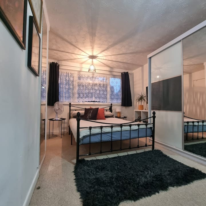 Cozy 1 Bed En Suite Apartment - Southampton