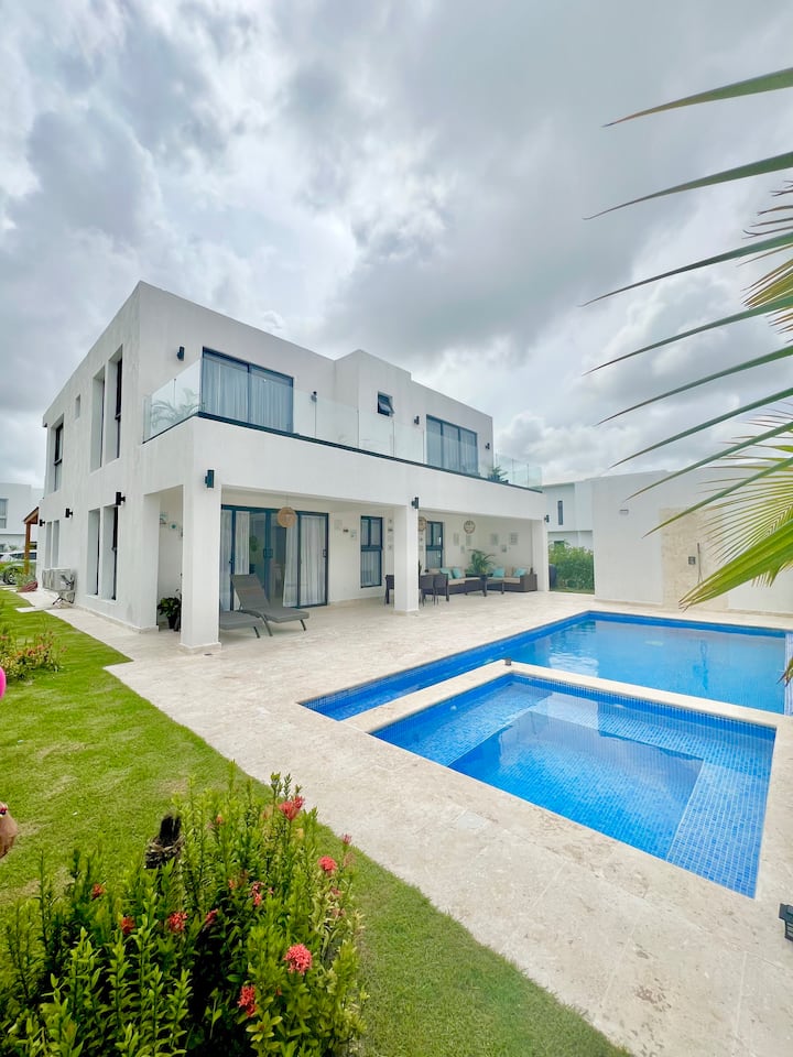 Villa In Punta Cana, Casa Monika, At Vistacana - Punta Cana