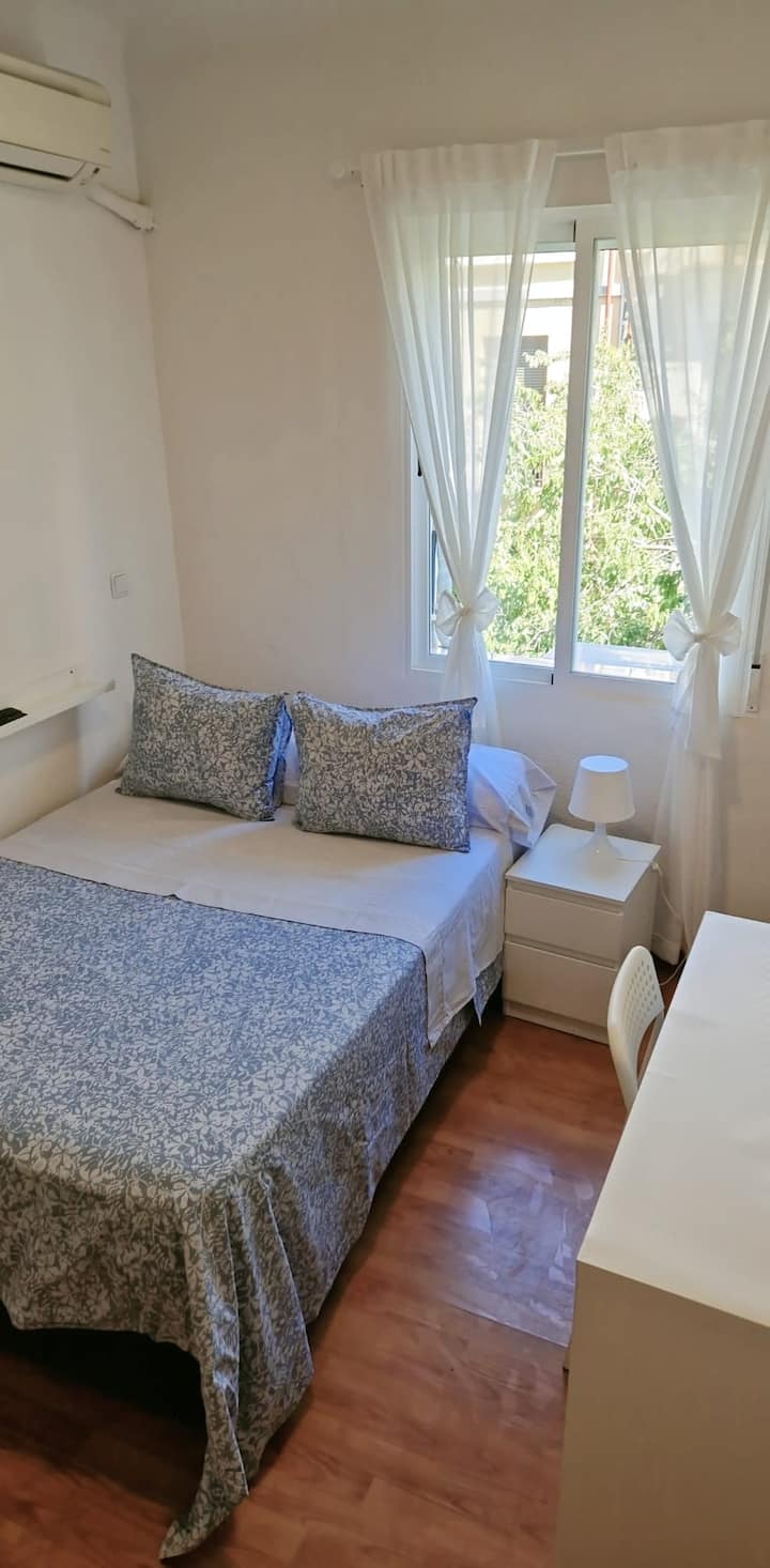 Habitación Barrio Delicias. - Madrid