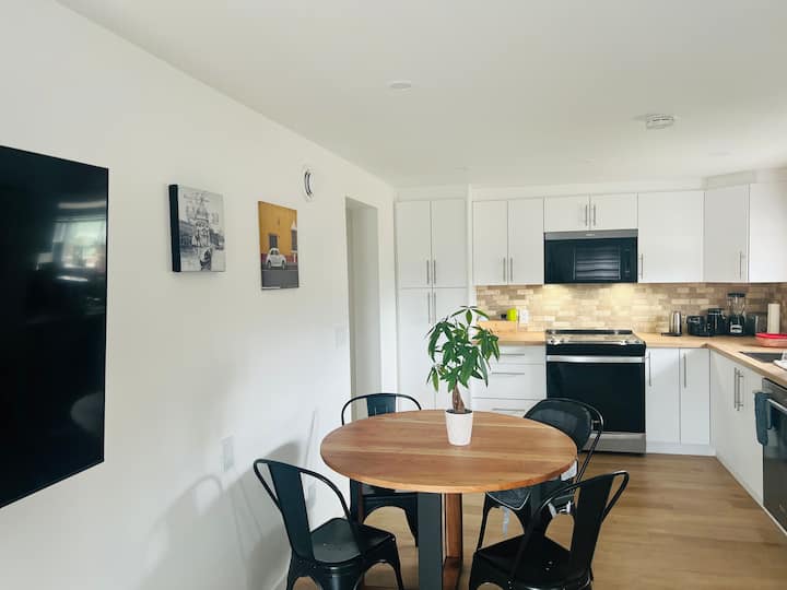 Beautiful 2 Beds 2 Bath - Vernon