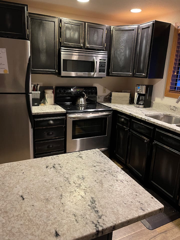 A/c 2 Bed + Loft Condo On Whitefish Mountain - Whitefish