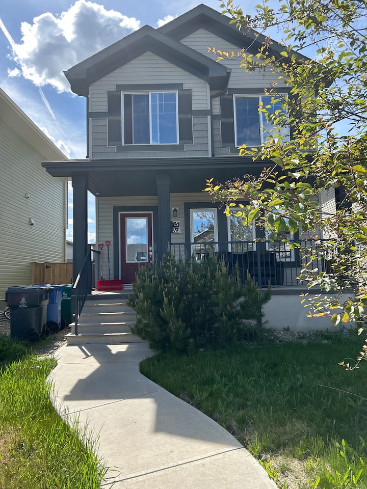 The Light Lodge - Lethbridge