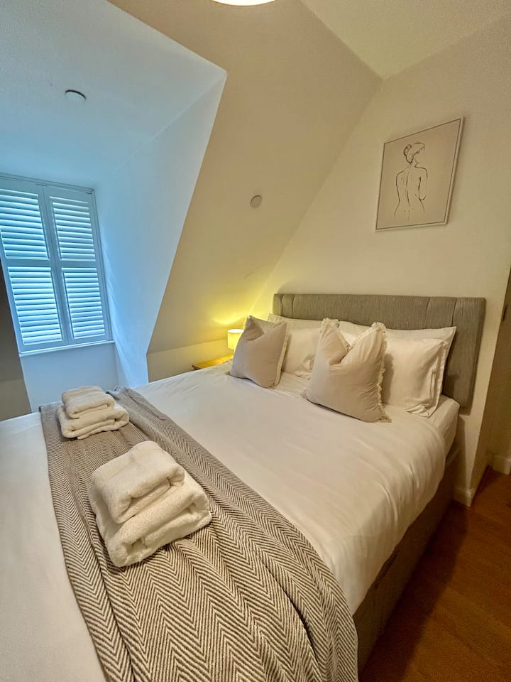 Cardiff City Centre Penthouse Apartment - Cardiff