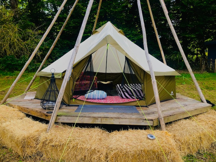 Farm Riverside Belltent Firepit Activities - Stevenage