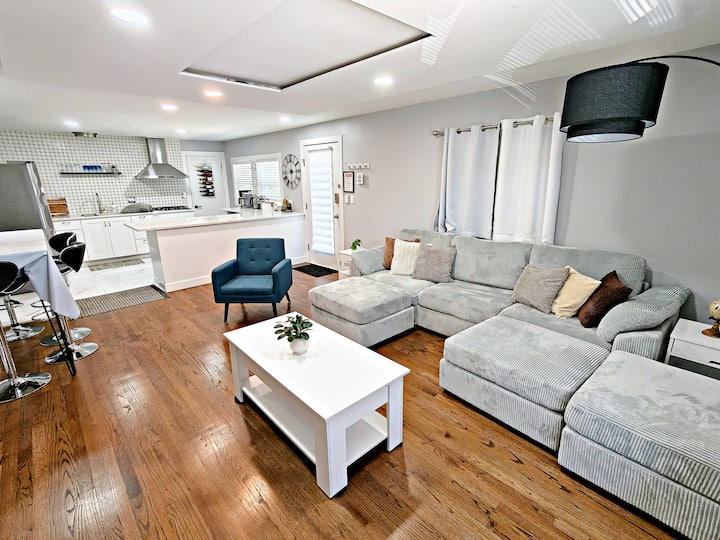 The Beach Park Retreat - Illinois