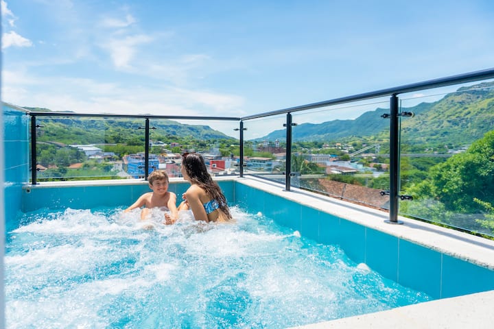 Jacuzzi Zona Colonial - Honda