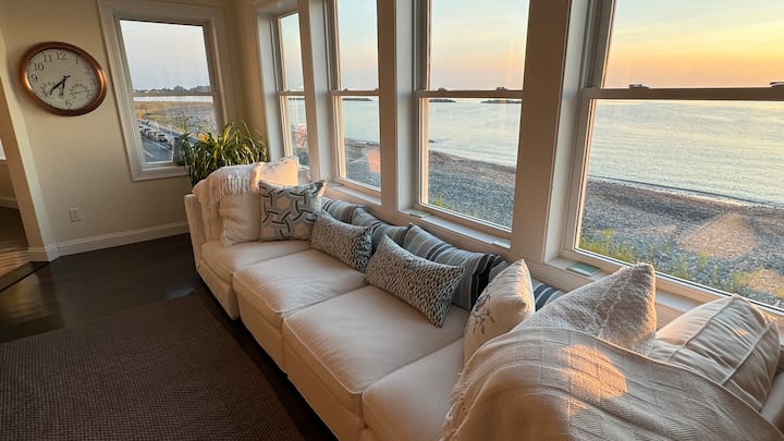 Big Oceanviews! Boston Gathering Place: Chezblue - Chelsea, MA