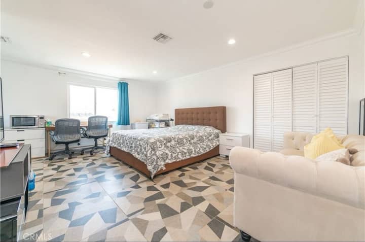 Luxury Stay Room With Private Bathroom 5 - Compton, CA