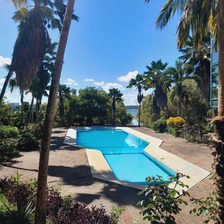 3 Bedroom Apartment - Ocean Front - Mombasa