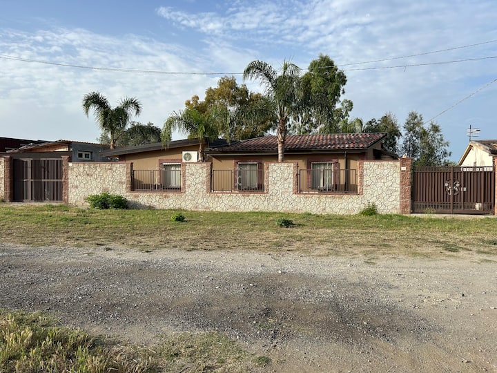 Affittasi Villetta Indipendente - Locri