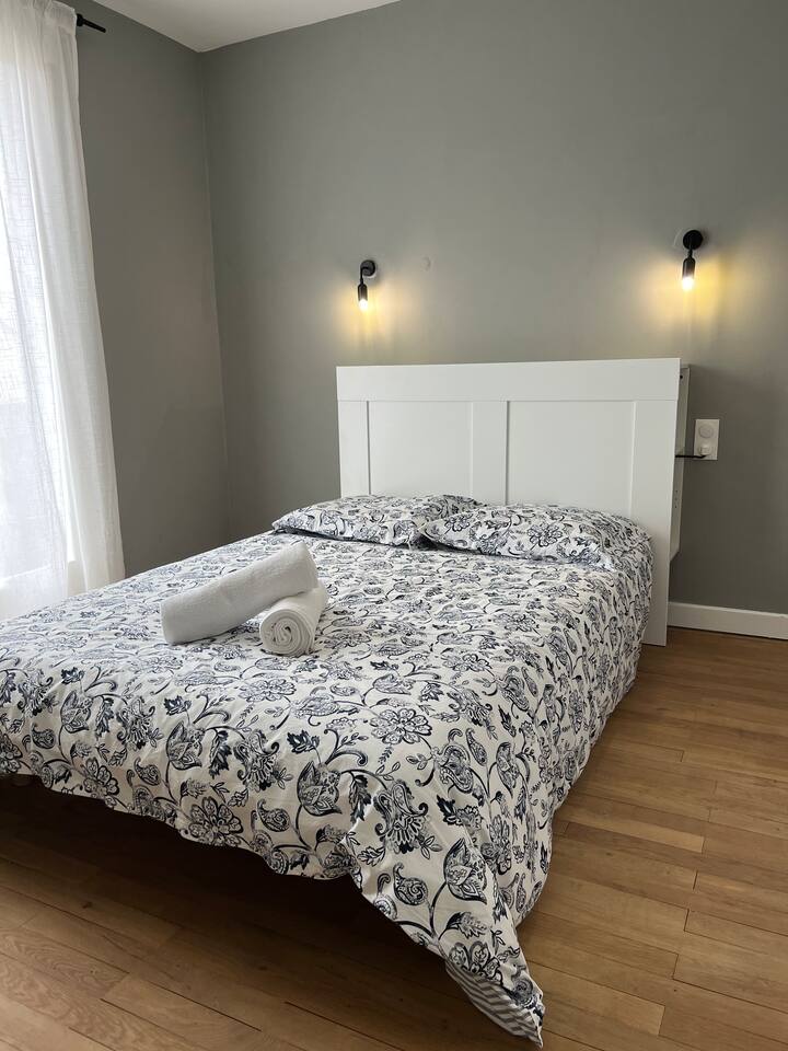 Chambre Soren - Gîte Chez Néo - Doucier