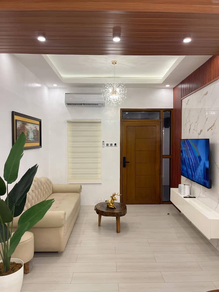 Hotel Feels Villa With Jacuzzi Near Clark - Angeles