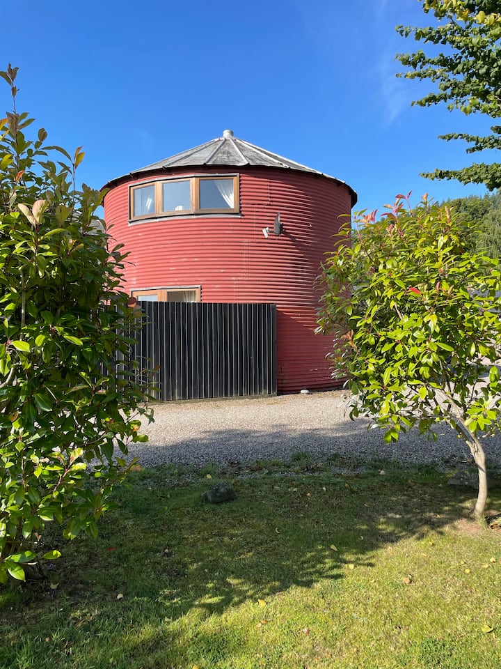 The Grain Silo At Cwmhir Court, Nr Hay On Wye - Herefordshire
