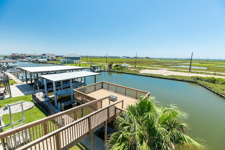 Canal Front, Minutes To Beach - Surfside Beach, TX