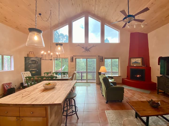 Spacious Cabin-6 Min To Af  Resort - Angel Fire, NM