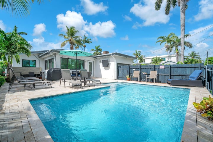 Spacious 3br/2bath W/heated Pool Nearby The Beach - Hollywood, FL