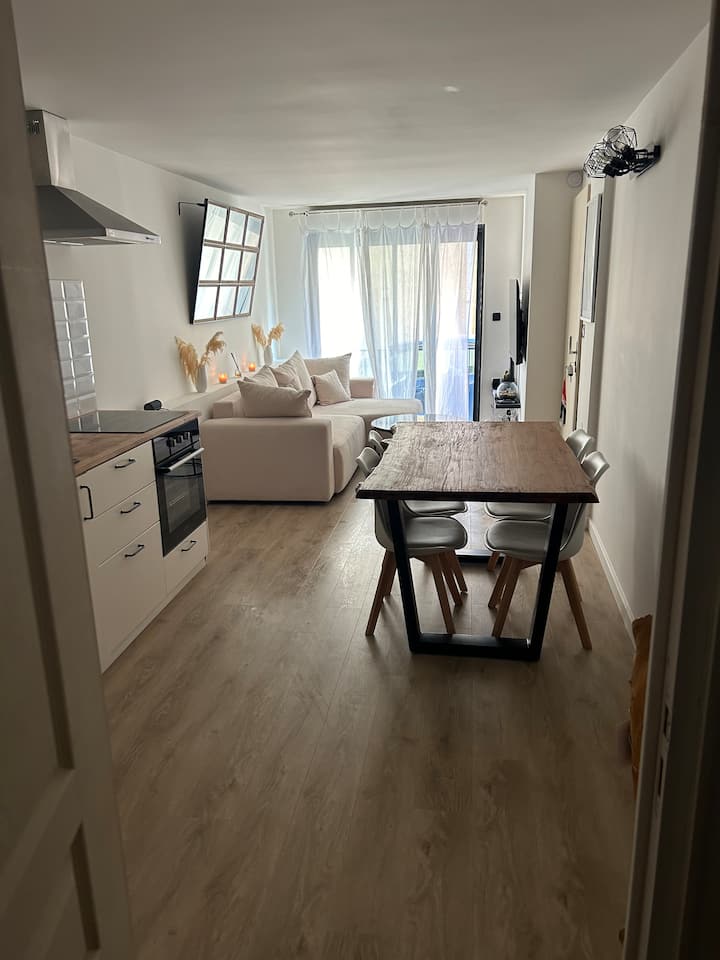 Logement à 5 Min Des Remparts - Aigues-Mortes