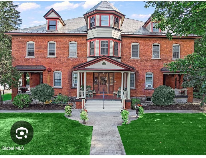 Saratoga Springs 1br. Booked Until May 2026 - Saratoga Springs, NY