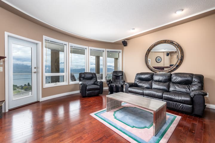Licensed/stunning Lakeview/private Bathroom/2 Ppl - West Kelowna