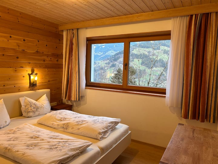 Gemütliche Wohnung In Ruhiger Lage Nahe Zum Skibus - Zell am Ziller