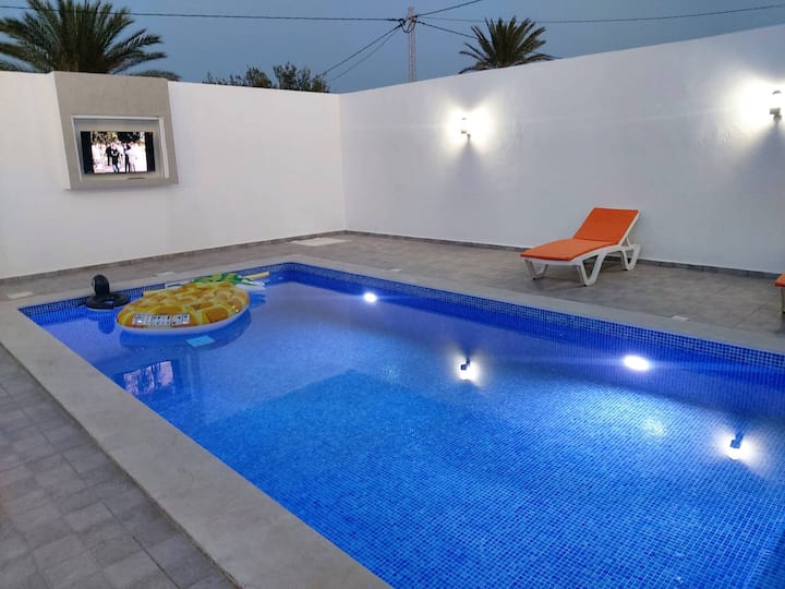 Villa Avec Piscine 
Sans Vis A Vis - Tunisia