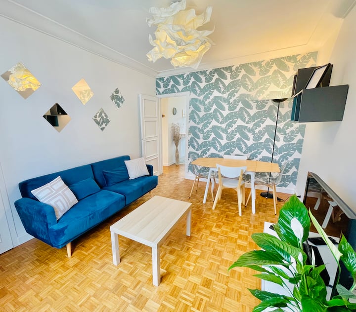 Les Minimes D'orléans, 4 Personnes. - Le Zenith d'Orléans