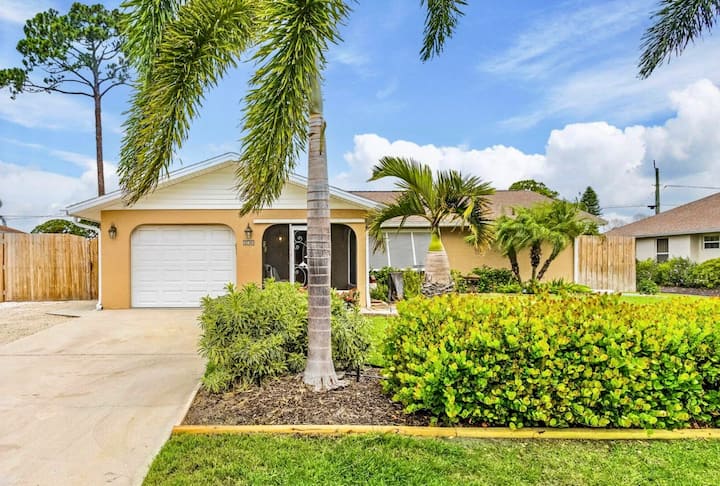 Beach Gear/bikes/grill-close To Legacy Trail&park! - Venice, FL