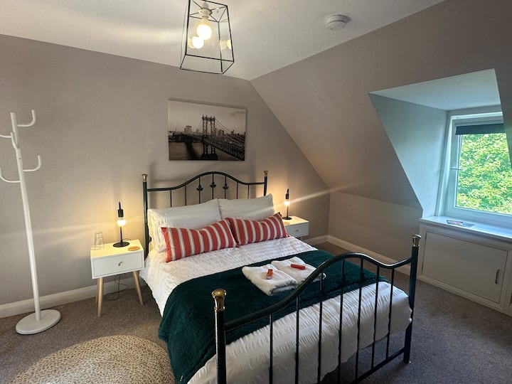 Charming Snug Loft Room, Loch Etive House, Connel - Loch Awe