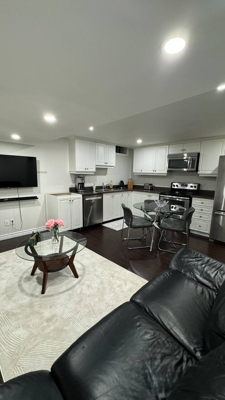 Separate Entry Basement - Vaughan