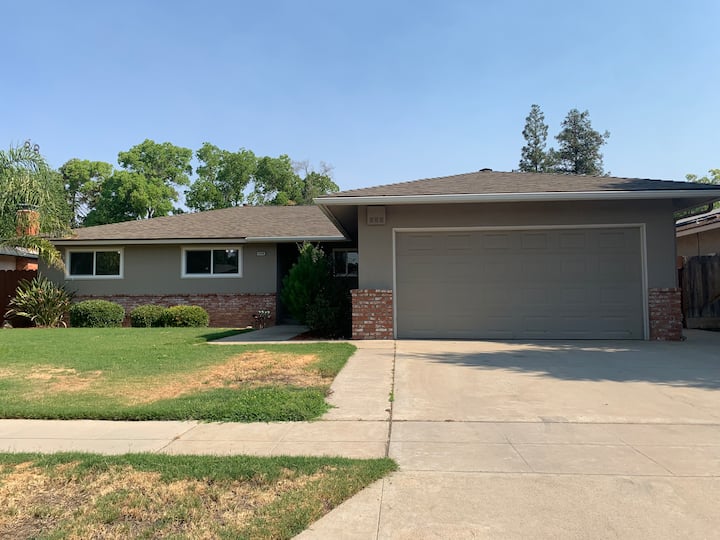 Casita D’ Caro - Fresno, CA