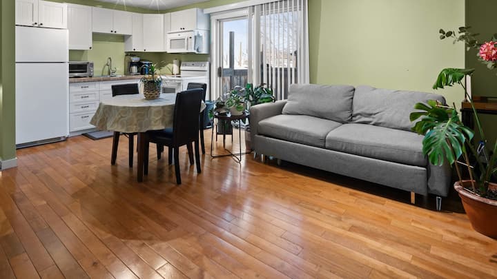 Basement Suite In For Mcmurray - Fort McMurray