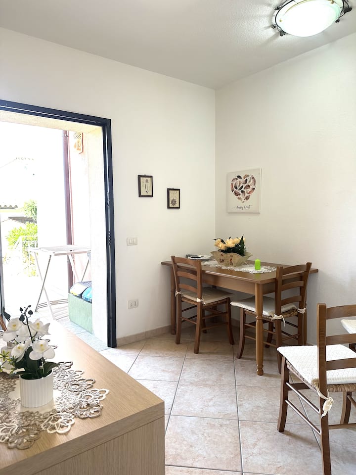 Casa Degli Oleandri - Bilocale Nel Cuore Di Olbia - Olbia