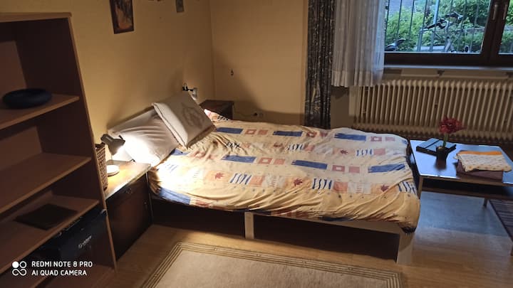 Ruhiges Zimmer Mit Separatem Eingang Am Waldrand - Badenweiler