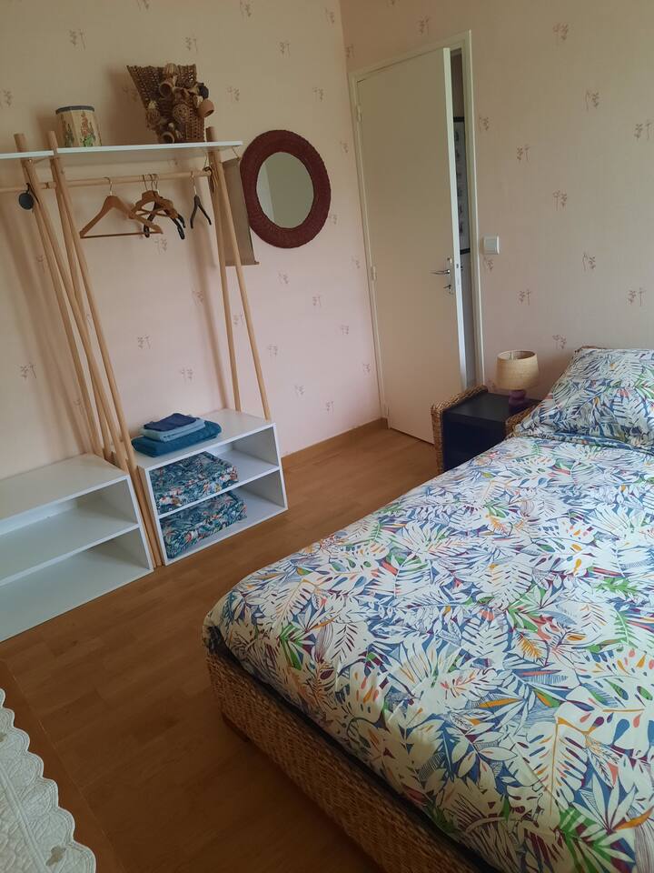 Chambre Indépendante. - Coutances