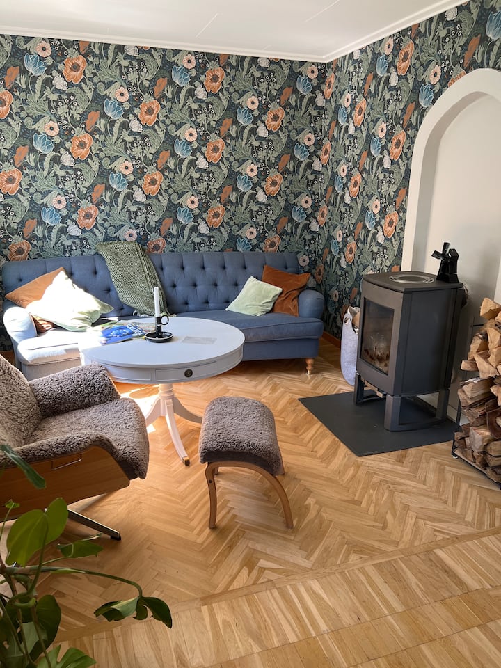 Mysigt Hus Med Många Sovplatser - Stockholm