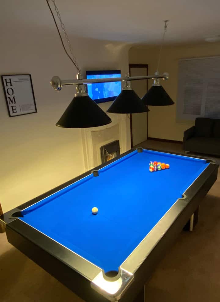 The Miners Rest A Comfy Stay. Pool Table And Wi-fi - スタッフォード