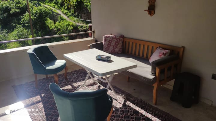 Uzungöle 8km Klimalı 3 Yatak Odası 150 M2 Doğada - Trabzon