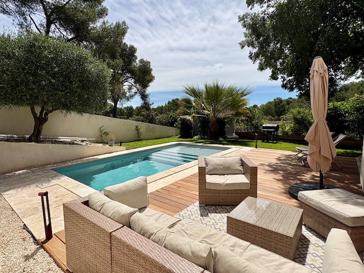 Superbe Villa Au Cœur Des Garrigues - Nîmes