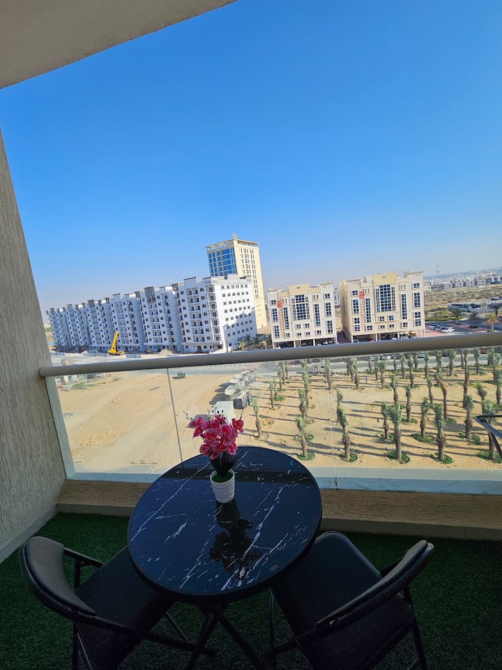 Studio Neuf Balcon Tout éQuipé - Ajman