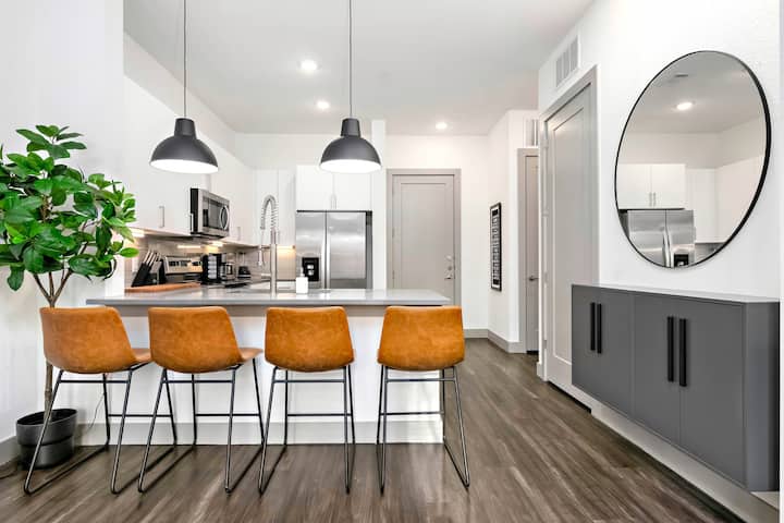 Opulent 1br River Walk · Rooftop · Pool, Gym - San Antonio, TX