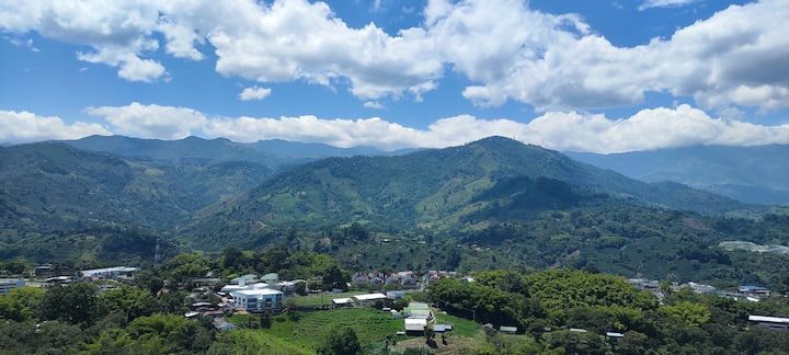 Hermoso Apartamento En Armenia. - Armenia, Colombia