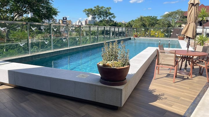Piscina + Garagem | Self Check-in | Vila Germânica - Blumenau