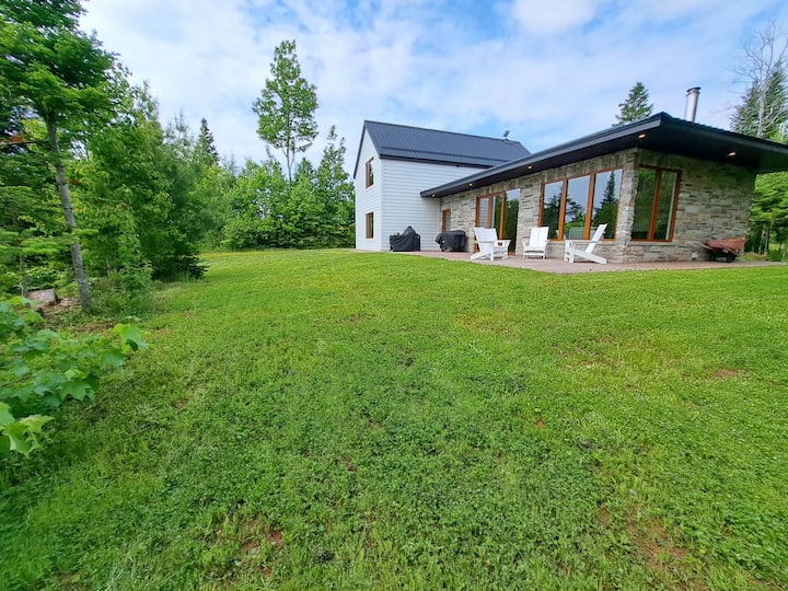 Riverside Retreat - Nova Scotia
