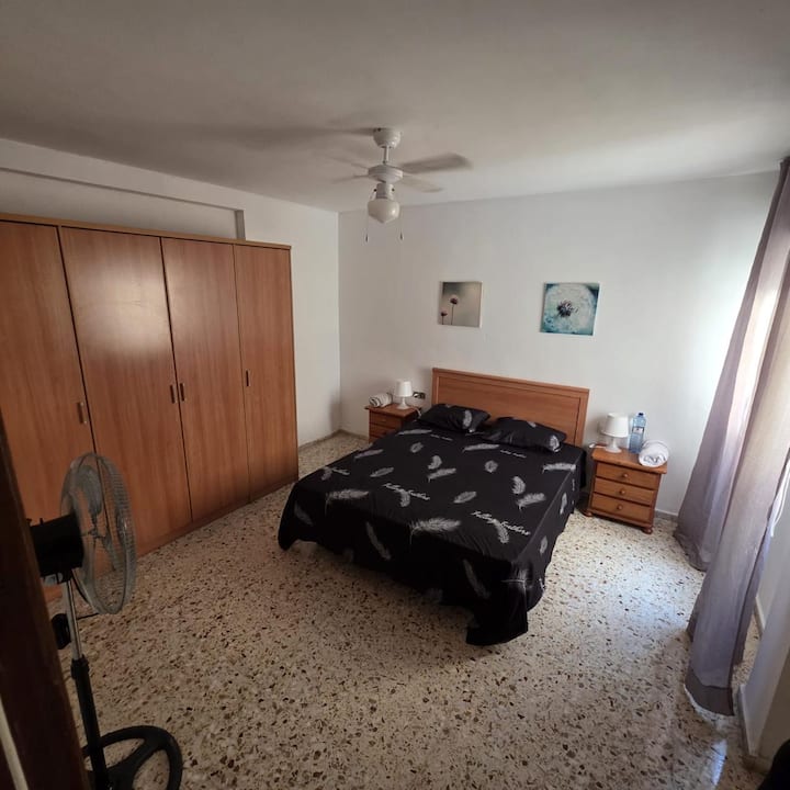 Habitación Ambiente Familiar - Bellreguard