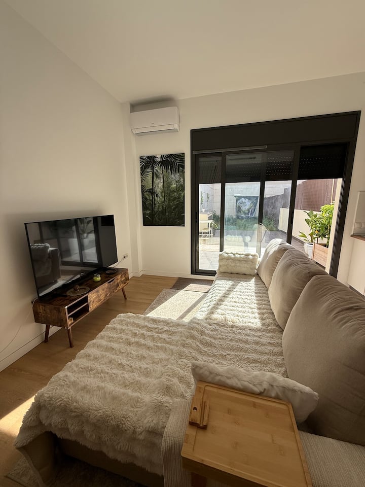 Beautiful Modern Studio W Garden - Terrassa