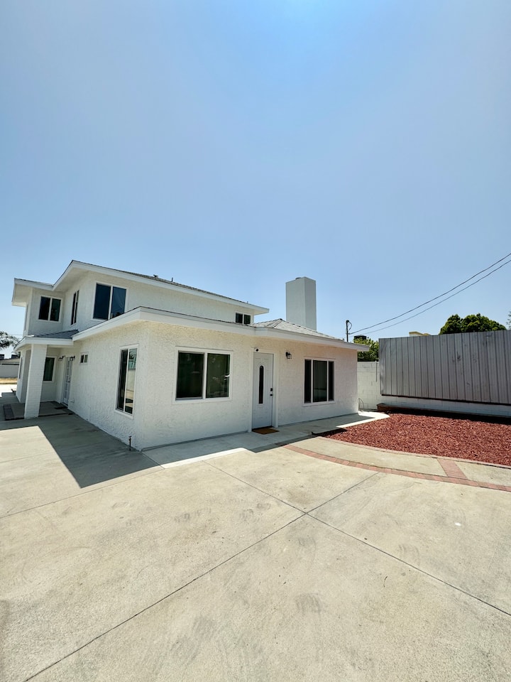 Sun Valley Large 2 Story House Huge Backyard - Burbank