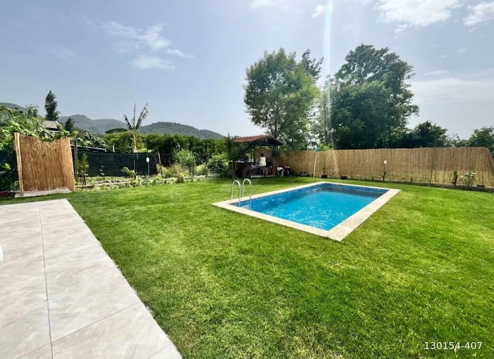 Müstakil 2+1 ÖN Ve Arka Bahçeli ÖZel Havuz - Ortaca