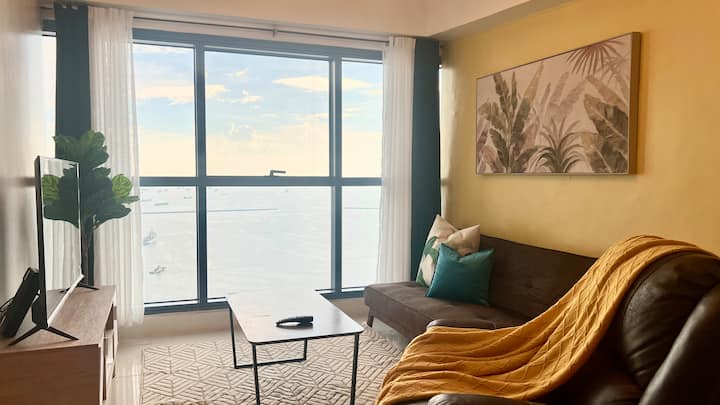3br Sunset /Manilabayview Infront Usembassy 90sqm. - Manila